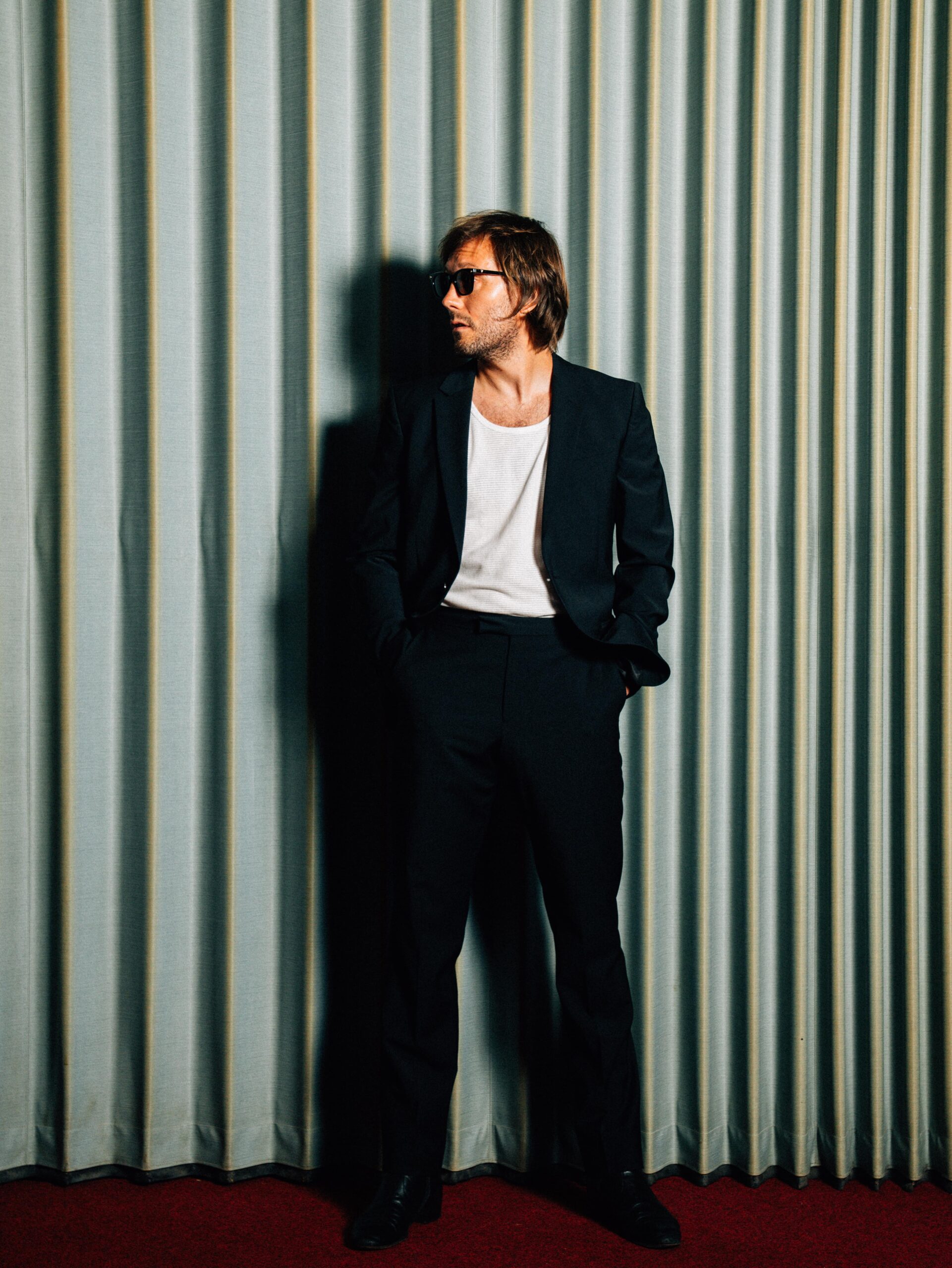 TOM ROWLEY INTERVIEW: FROM SHEFFIELD STAGES TO SOLO SPOTLIGHT ...